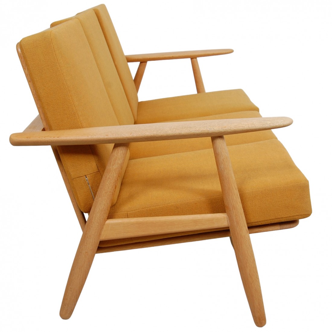 Køb brugt Hans Wegner 3-personers Cigar sofa af eg og gult stof